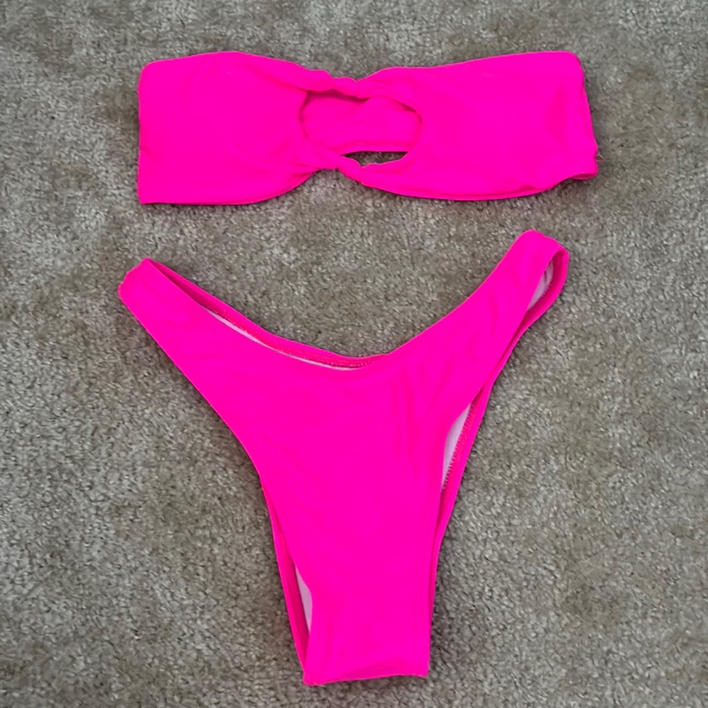 Hot Pink Bikini Set - Gem